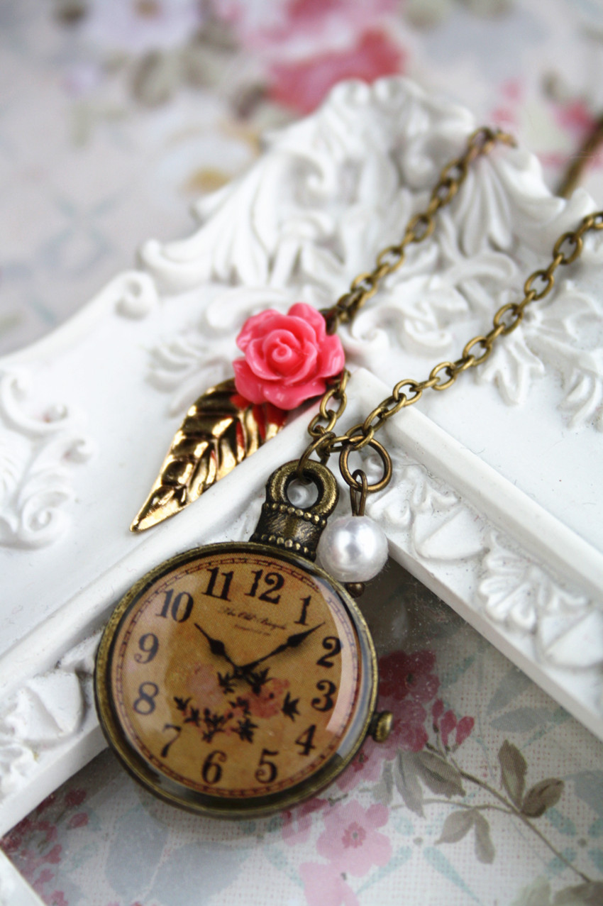 Vintage Clock Necklace Retro Rose Charm Jewellery Shabby Chic Old Time ...
